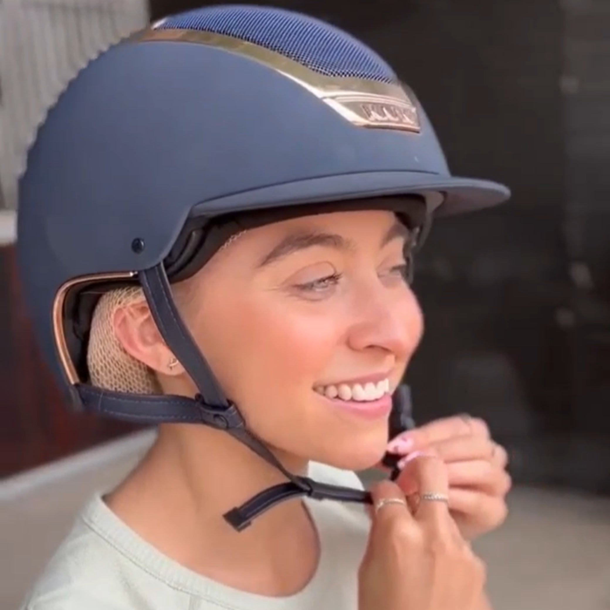 QJ Riding Wear Hair Net – EQ Saddlery