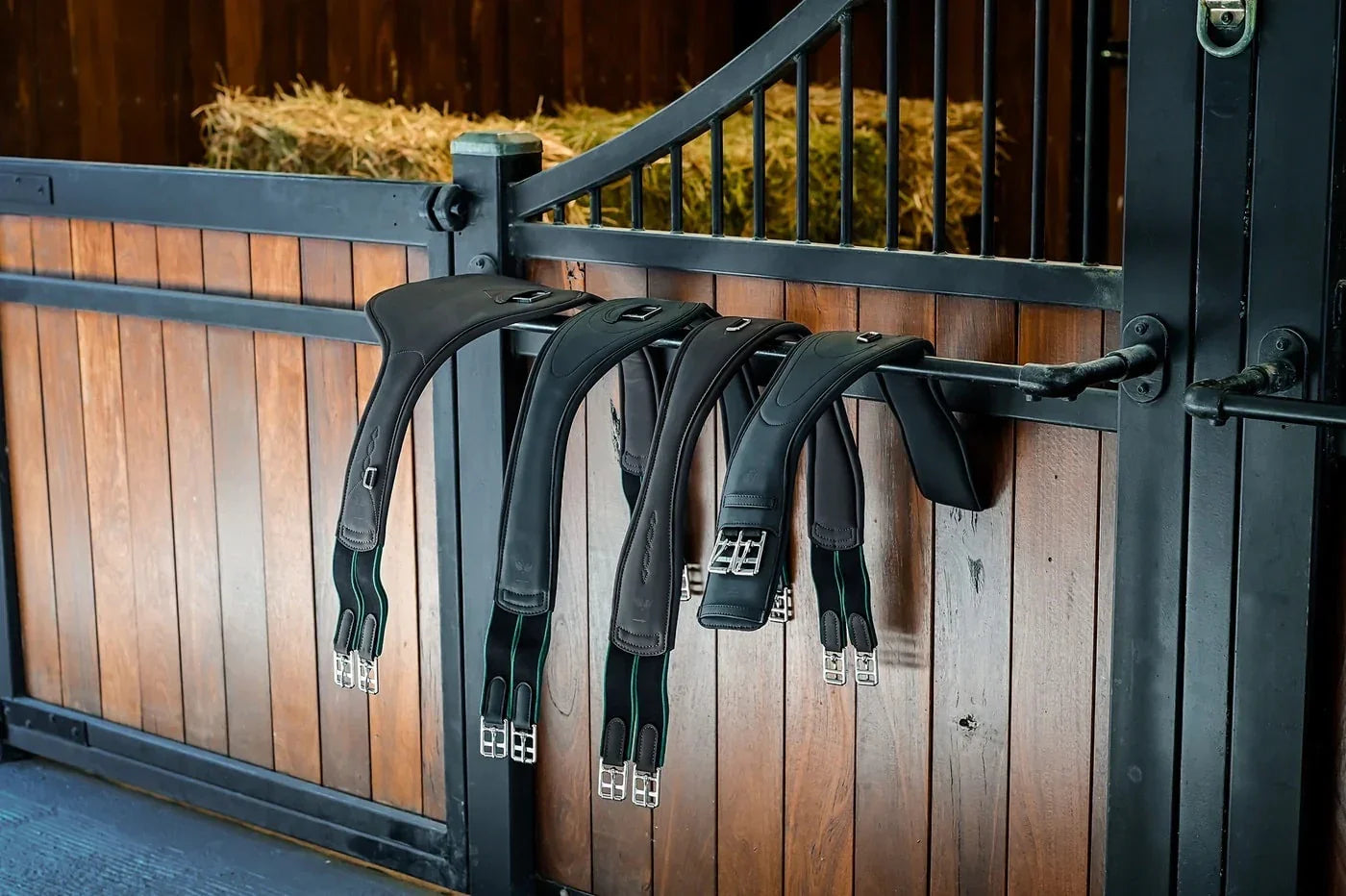 Horse Girths | Anatomical, Elastic & Western Girths | EQ Saddlery