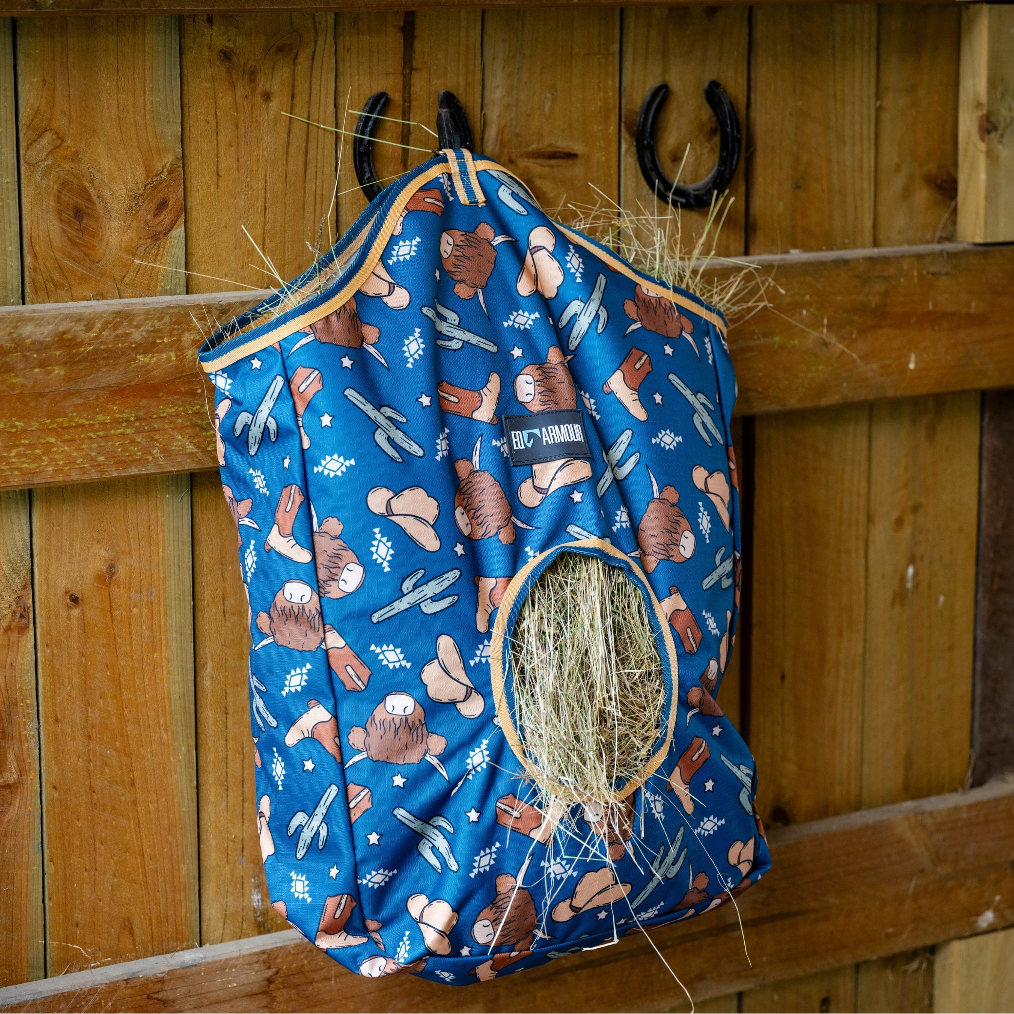 EQ Armour Hay Bag – EQ Saddlery